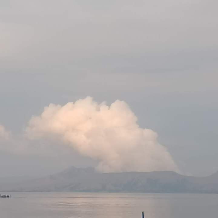 NET25::News::Phivolcs nag-isyu ng vog alert sa Taal
